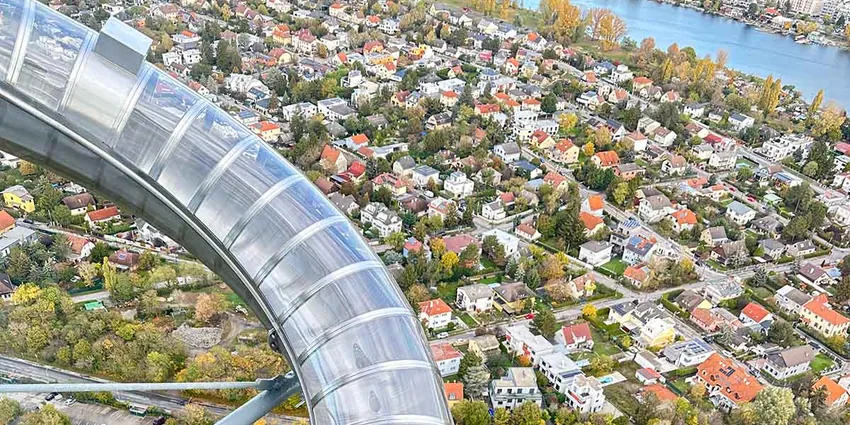 Europas höchste Rutsche "Donauturm-Rutsche" ist eröffnet